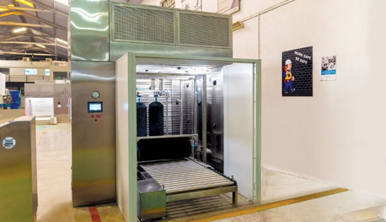 Prevent Cleanroom Contamination with Key Transfer Techniques